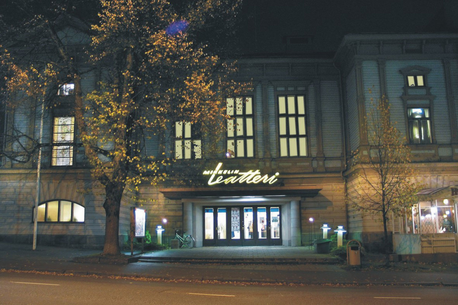 KOM-teatteri - Suomen Teatterit